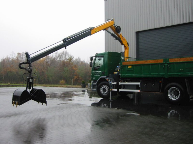 Grue de chargement Copma 240.4 sur tracteur Scania à Herentals › Jan ...